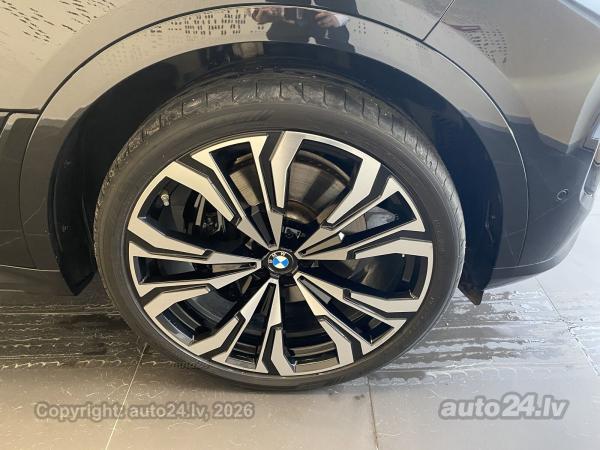 Melns BMW X7 2024 Tallina, ar dzinēja tilpumu 4.40 L un nobraukumu 30 tūkst. km par 118900 €, foto 7 vietnē AUTOMOTO.COM.LV