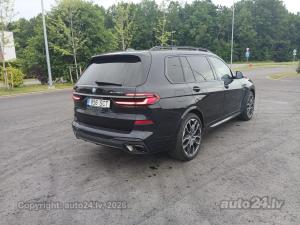 Black BMW X7 2026 in Tallinn, with an engine capacity of 3.00 L and mileage of 0 thousand km for 128000 €, photo 4 on AUTOMOTO.COM.LV