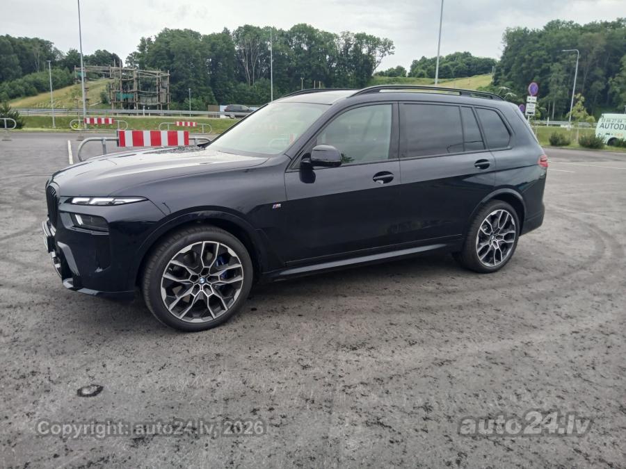 Black BMW X7 2026 in Tallinn, with an engine capacity of 3.00 L and mileage of 0 thousand km for 128000 €, photo 6 on AUTOMOTO.COM.LV