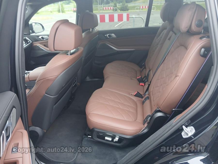 Black BMW X7 2026 in Tallinn, with an engine capacity of 3.00 L and mileage of 0 thousand km for 128000 €, photo 20 on AUTOMOTO.COM.LV
