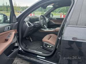 Black BMW X7 2026 in Tallinn, with an engine capacity of 3.00 L and mileage of 0 thousand km for 128000 €, photo 21 on AUTOMOTO.COM.LV