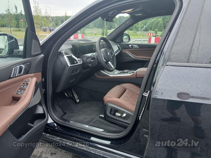 Black BMW X7 2026 in Tallinn, with an engine capacity of 3.00 L and mileage of 0 thousand km for 128000 €, photo 21 on AUTOMOTO.COM.LV