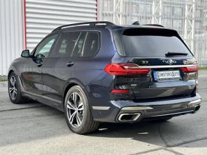 Blue BMW X7 2019 in Riga, with an engine capacity of 3.00 L and mileage of 134 thousand km for 73000 €, photo 5 on AUTOMOTO.COM.LV