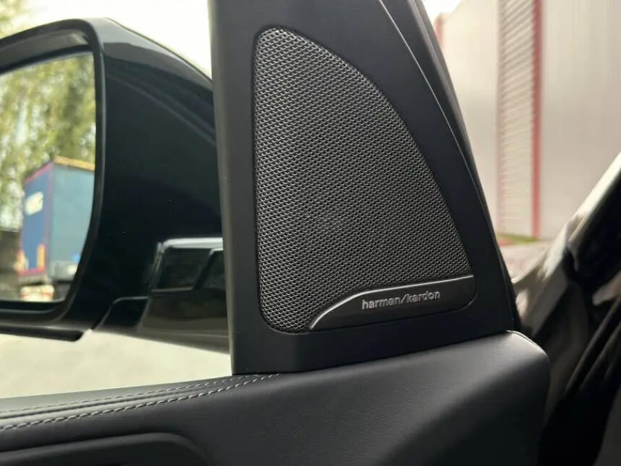 Blue BMW X7 2019 in Riga, with an engine capacity of 3.00 L and mileage of 134 thousand km for 73000 €, photo 9 on AUTOMOTO.COM.LV