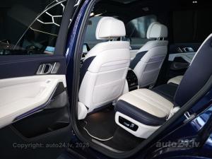 Zils BMW X7 2021 Tallina, ar dzinēja tilpumu 3.00 L un nobraukumu 78 tūkst. km par 75900 €, foto 8 vietnē AUTOMOTO.COM.LV