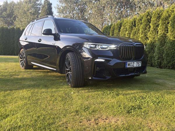 Zils BMW X7 2021 Šilutė, ar dzinēja tilpumu 2.99 L un nobraukumu 145 tūkst. km par 52000 €, foto 2 vietnē AUTOMOTO.COM.LV