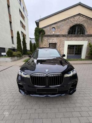 Blue BMW X7 2021 in Vilnius, with an engine capacity of 3.00 L and mileage of 172 thousand km for 48500 €, photo  on AUTOMOTO.COM.LV