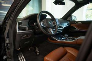 Blue BMW X7 2021 in Vilnius, with an engine capacity of 3.00 L and mileage of 172 thousand km for 48500 €, photo 8 on AUTOMOTO.COM.LV