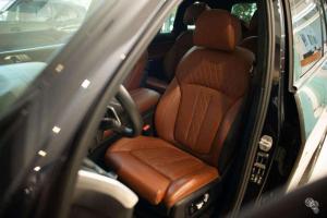 Blue BMW X7 2021 in Vilnius, with an engine capacity of 3.00 L and mileage of 172 thousand km for 48500 €, photo 9 on AUTOMOTO.COM.LV