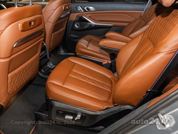 Zils BMW X7 2023 Tallina, ar dzinēja tilpumu 4.40 L un nobraukumu 31 tūkst. km par 94900 €, foto 11 vietnē AUTOMOTO.COM.LV