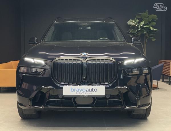 Синий БМВ X7 2023 в Клайпеда, объемом двигателя 3.00 л и пробегом 129 тыс. км за 77771 €, фото 3 на AUTOMOTO.COM.LV