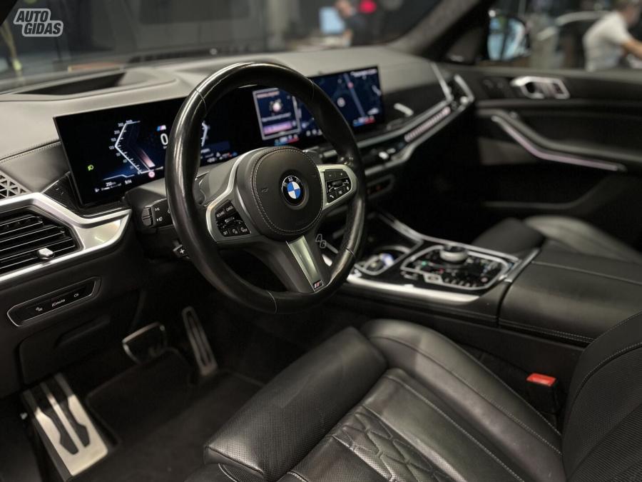 Синий БМВ X7 2023 в Клайпеда, объемом двигателя 3.00 л и пробегом 129 тыс. км за 76432 €, фото 12 на AUTOMOTO.COM.LV