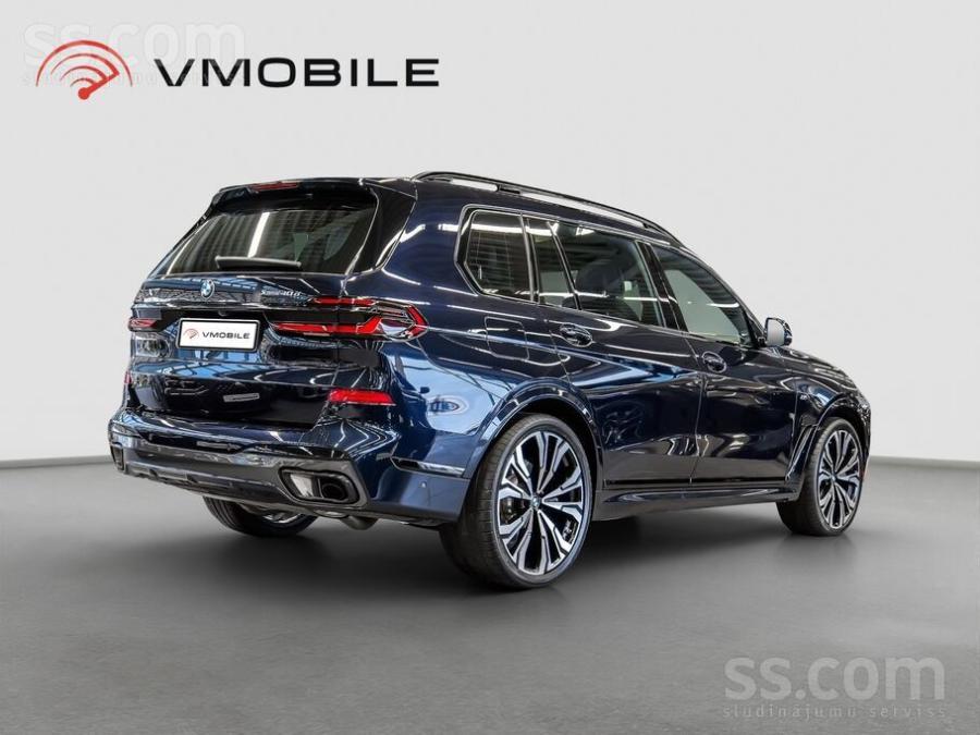 Blue BMW X7 2025 in Riga, with an engine capacity of 3.00 L and mileage of 23 thousand km for 97300 €, photo 3 on AUTOMOTO.COM.LV