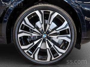Blue BMW X7 2025 in Riga, with an engine capacity of 3.00 L and mileage of 23 thousand km for 97300 €, photo 13 on AUTOMOTO.COM.LV