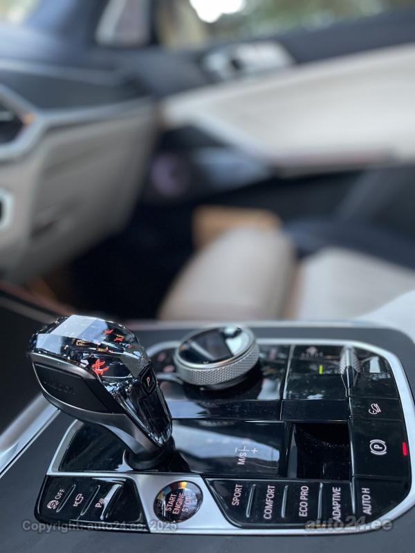 Zils BMW X7 2021 Tallina, ar dzinēja tilpumu 3.00 L un nobraukumu 78 tūkst. km par 85000 €, foto 11 vietnē AUTOMOTO.COM.LV