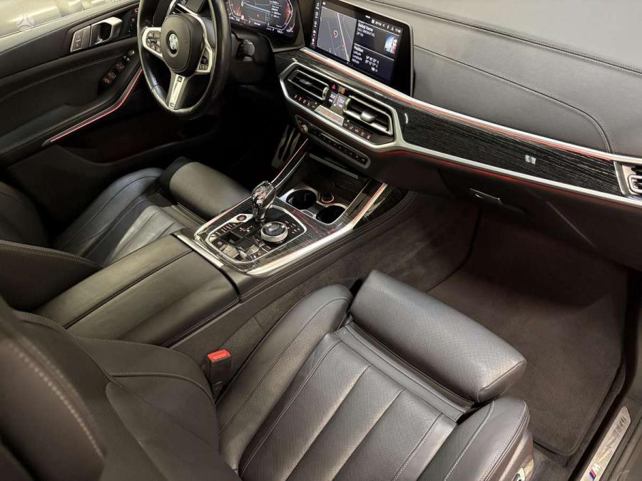 Brūns BMW X7 2021 Viļņa, ar dzinēja tilpumu 3.00 L un nobraukumu 104 tūkst. km par 57999 €, foto 32 vietnē AUTOMOTO.COM.LV