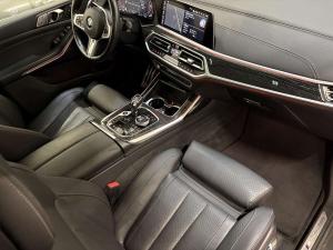Brūns BMW X7 2021 Viļņa, ar dzinēja tilpumu 3.00 L un nobraukumu 104 tūkst. km par 57999 €, foto 33 vietnē AUTOMOTO.COM.LV