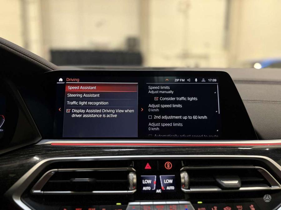 Brūns BMW X7 2021 Viļņa, ar dzinēja tilpumu 3.00 L un nobraukumu 104 tūkst. km par 57999 €, foto 58 vietnē AUTOMOTO.COM.LV
