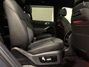 Brūns BMW X7 2021 Viļņa, ar dzinēja tilpumu 3.00 L un nobraukumu 104 tūkst. km par 57999 €, foto 70 vietnē AUTOMOTO.COM.LV