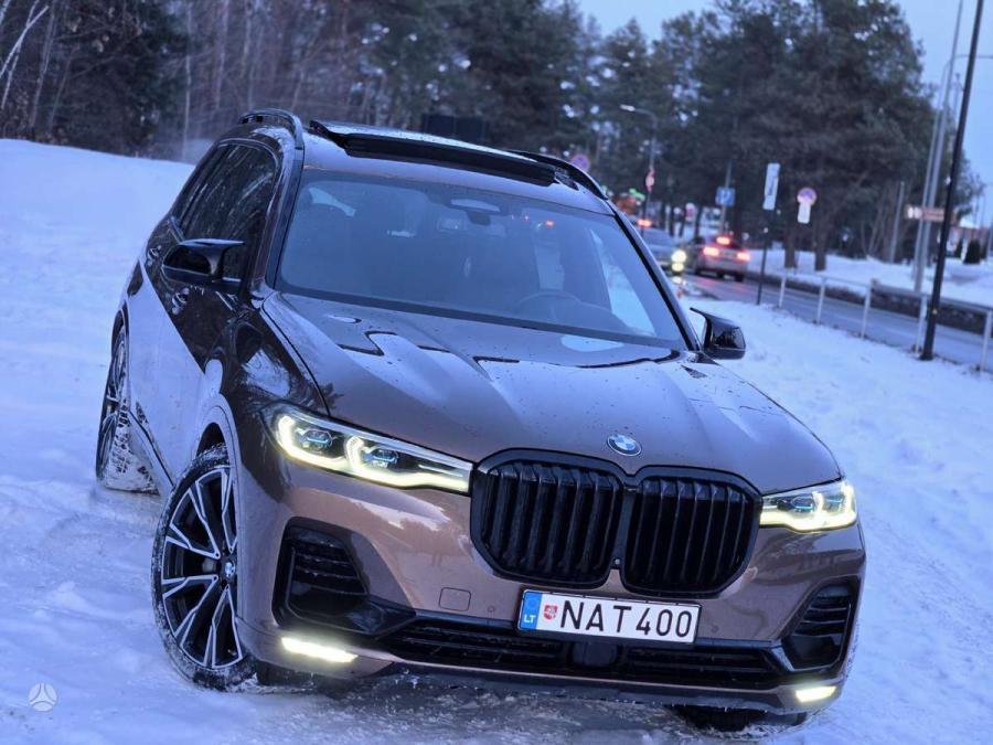 BMW X7 2019 in Vilnius, with an engine capacity of 2.99 L and mileage of 181 thousand km for 50999 €, photo 1 on AUTOMOTO.COM.LV