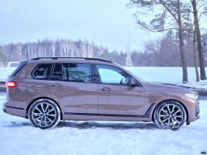 BMW X7 2019 in Vilnius, with an engine capacity of 2.99 L and mileage of 181 thousand km for 50999 €, photo 9 on AUTOMOTO.COM.LV