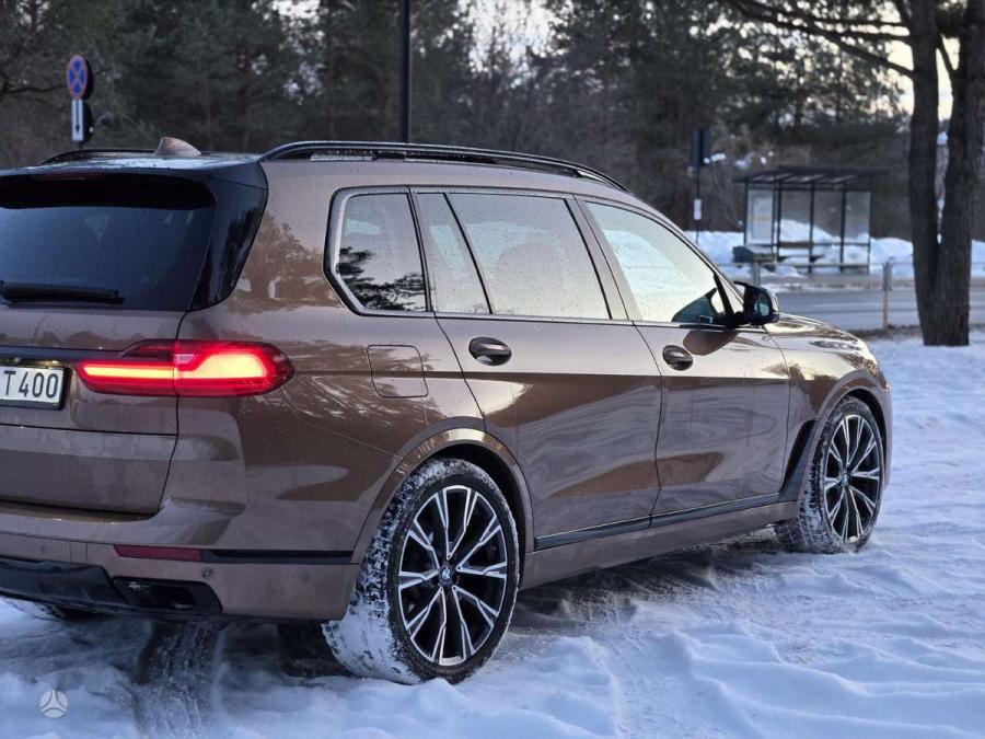 BMW X7 2019 in Vilnius, with an engine capacity of 2.99 L and mileage of 181 thousand km for 50999 €, photo 10 on AUTOMOTO.COM.LV