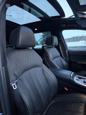 BMW X7 2019 in Vilnius, with an engine capacity of 2.99 L and mileage of 181 thousand km for 50999 €, photo 13 on AUTOMOTO.COM.LV