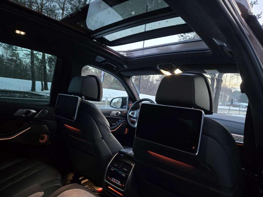 BMW X7 2019 in Vilnius, with an engine capacity of 2.99 L and mileage of 181 thousand km for 50999 €, photo 17 on AUTOMOTO.COM.LV