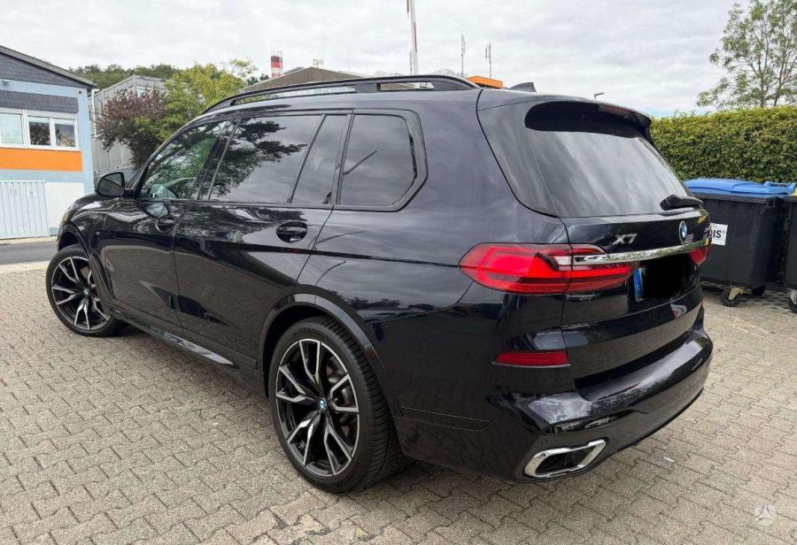 BMW X7 2019 in Ukmerge, with an engine capacity of 3.00 L and mileage of 165 thousand km for 48500 €, photo 4 on AUTOMOTO.COM.LV