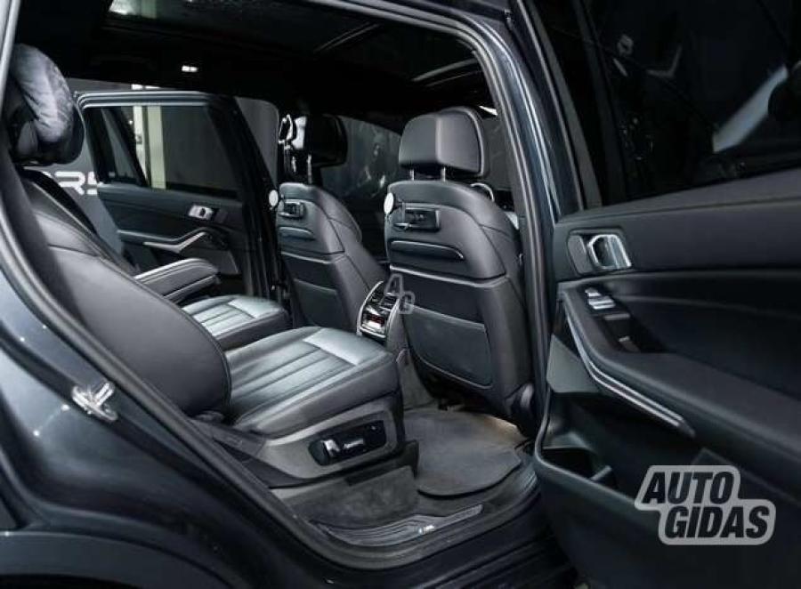 BMW X7 2019 in Vilnius, with an engine capacity of 4.40 L and mileage of 168 thousand km for 39999 €, photo 16 on AUTOMOTO.COM.LV