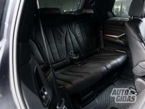 BMW X7 2019 in Vilnius, with an engine capacity of 4.40 L and mileage of 168 thousand km for 39999 €, photo 17 on AUTOMOTO.COM.LV