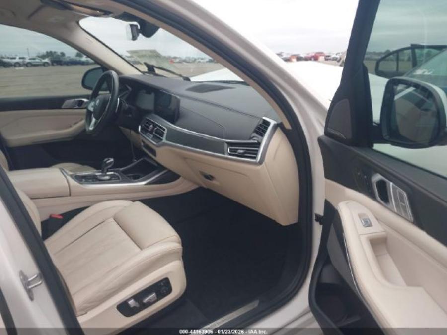 BMW X7 2020 in Klaipeda, with an engine capacity of 0.00 L and mileage of 0 thousand km for 14000 €, photo 6 on AUTOMOTO.COM.LV