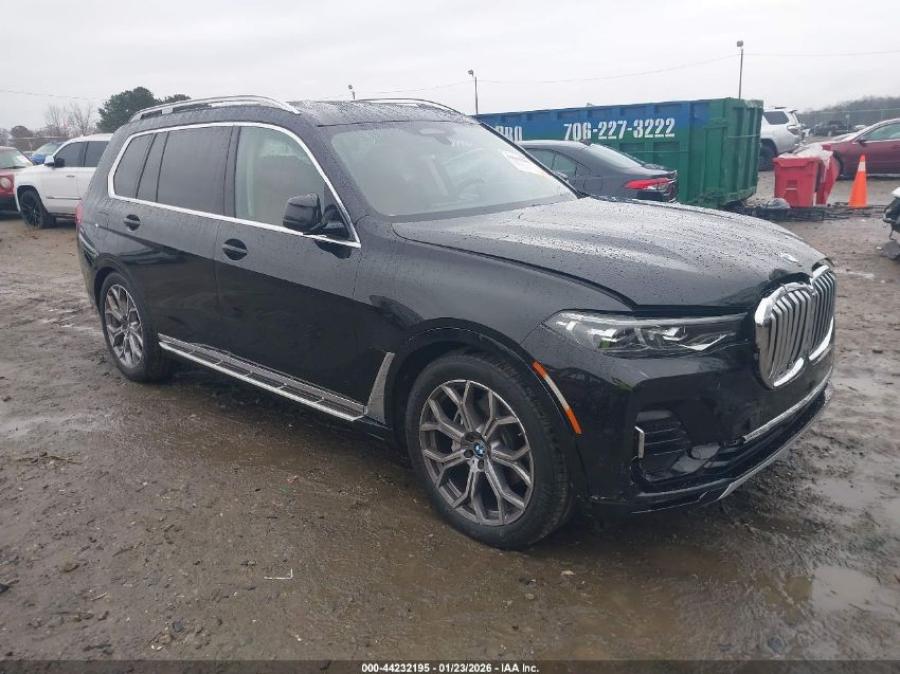 BMW X7 2022 in Klaipeda, with an engine capacity of 0.00 L and mileage of 0 thousand km for 20700 €, photo 1 on AUTOMOTO.COM.LV