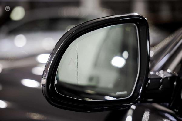 BMW X7 2022 in Vilnius, with an engine capacity of 3.00 L and mileage of 88 thousand km for 64991 €, photo 10 on AUTOMOTO.COM.LV
