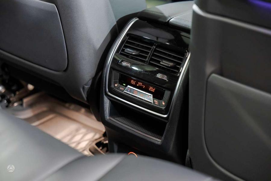 BMW X7 2022 Viļņa, ar dzinēja tilpumu 3.00 L un nobraukumu 88 tūkst. km par 64991 €, foto 24 vietnē AUTOMOTO.COM.LV