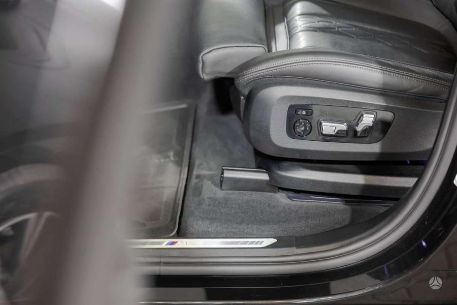 BMW X7 2022 Viļņa, ar dzinēja tilpumu 3.00 L un nobraukumu 88 tūkst. km par 64991 €, foto 39 vietnē AUTOMOTO.COM.LV