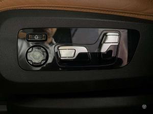 BMW X7 2022 in Klaipeda, with an engine capacity of 3.00 L and mileage of 141 thousand km for 54991 €, photo 21 on AUTOMOTO.COM.LV
