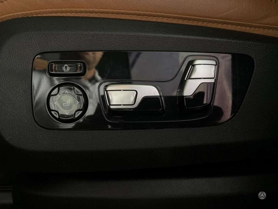 BMW X7 2022 in Klaipeda, with an engine capacity of 3.00 L and mileage of 141 thousand km for 54991 €, photo 21 on AUTOMOTO.COM.LV
