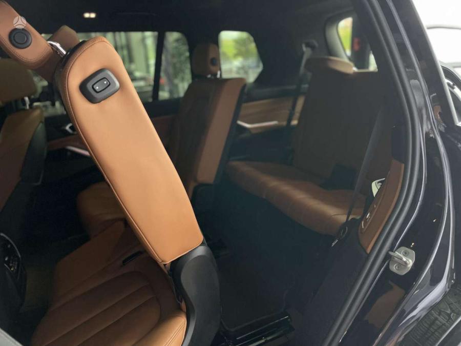 BMW X7 2022 in Klaipeda, with an engine capacity of 3.00 L and mileage of 141 thousand km for 54991 €, photo 22 on AUTOMOTO.COM.LV