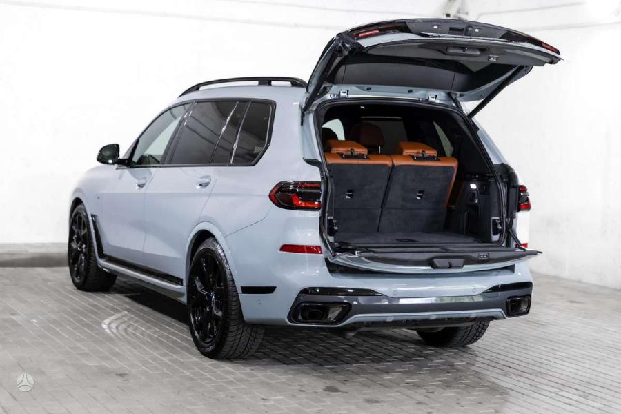 BMW X7 2023 Viļņa, ar dzinēja tilpumu 3.00 L un nobraukumu 13 tūkst. km par 88957 €, foto 32 vietnē AUTOMOTO.COM.LV