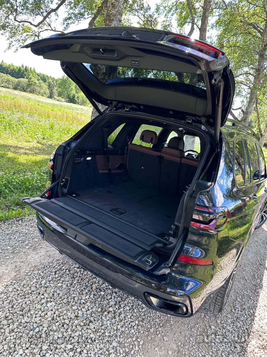 BMW X7 2023 Viljandi, ar dzinēja tilpumu 3.00 L un nobraukumu 89 tūkst. km par 89000 €, foto 19 vietnē AUTOMOTO.COM.LV