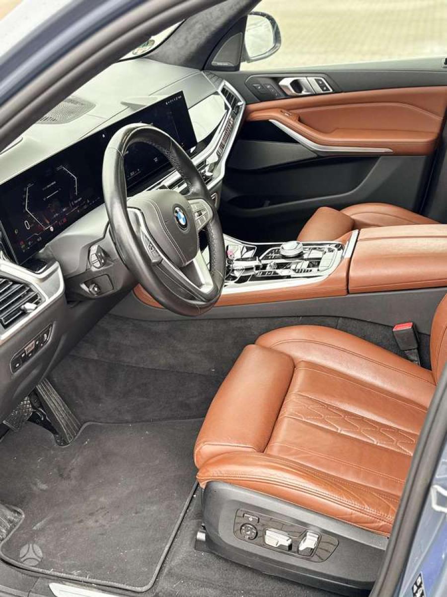 BMW X7 2023 Marijampole, ar dzinēja tilpumu 3.00 L un nobraukumu 62 tūkst. km par 59999 €, foto 3 vietnē AUTOMOTO.COM.LV