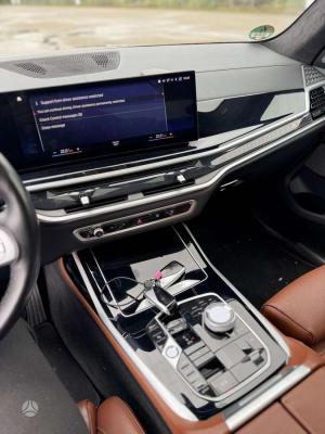 BMW X7 2023 Marijampole, ar dzinēja tilpumu 3.00 L un nobraukumu 62 tūkst. km par 59999 €, foto 32 vietnē AUTOMOTO.COM.LV