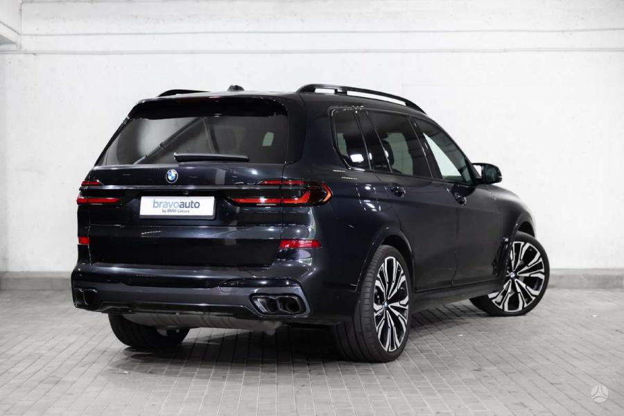 BMW X7 2024 Viļņa, ar dzinēja tilpumu 4.40 L un nobraukumu 54 tūkst. km par 105993 €, foto 9 vietnē AUTOMOTO.COM.LV