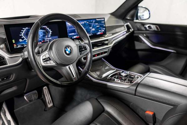 BMW X7 2024 in Vilnius, with an engine capacity of 4.40 L and mileage of 54 thousand km for 105993 €, photo 11 on AUTOMOTO.COM.LV