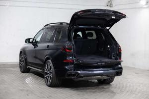 BMW X7 2024 Viļņa, ar dzinēja tilpumu 4.40 L un nobraukumu 54 tūkst. km par 105993 €, foto 37 vietnē AUTOMOTO.COM.LV
