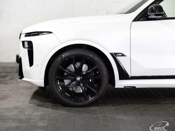 BMW X7 2024 Viļņa, ar dzinēja tilpumu 4.40 L un nobraukumu 27 tūkst. km par 102000 €, foto 3 vietnē AUTOMOTO.COM.LV