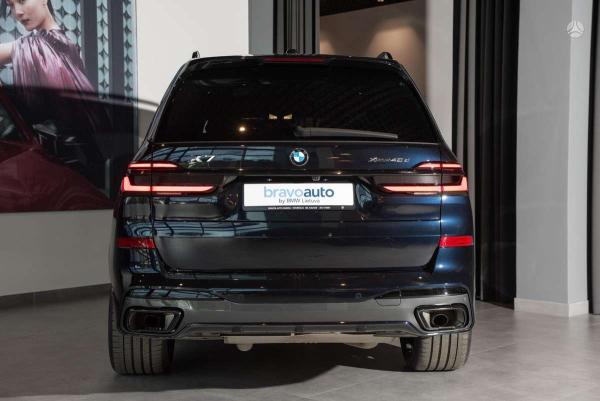 BMW X7 2024 in Kaunas, with an engine capacity of 3.00 L and mileage of 29 thousand km for 86300 €, photo 6 on AUTOMOTO.COM.LV