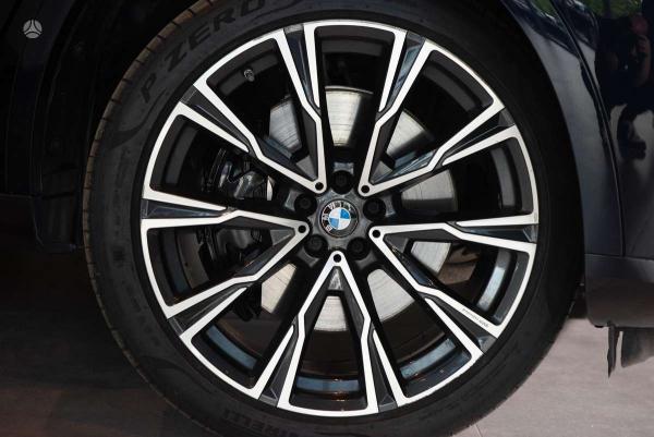 BMW X7 2024 in Kaunas, with an engine capacity of 3.00 L and mileage of 29 thousand km for 86300 €, photo 9 on AUTOMOTO.COM.LV