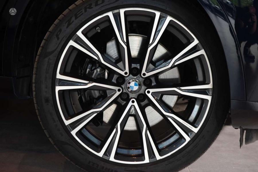 BMW X7 2024 in Kaunas, with an engine capacity of 3.00 L and mileage of 29 thousand km for 86300 €, photo 10 on AUTOMOTO.COM.LV